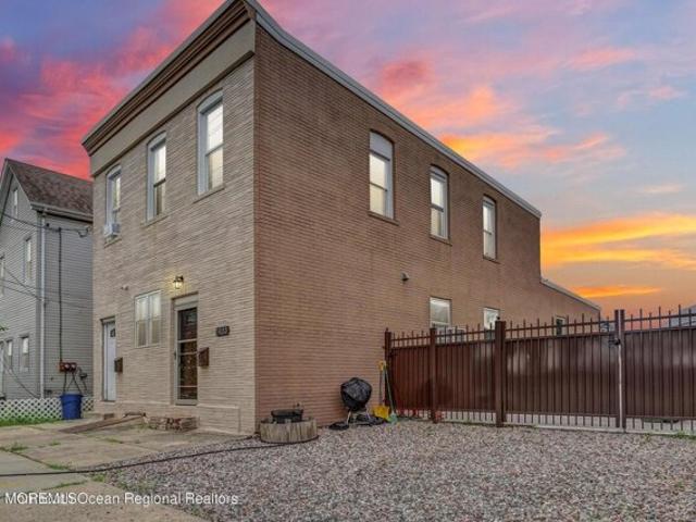 S Wood Ave, Linden, Home For Sale