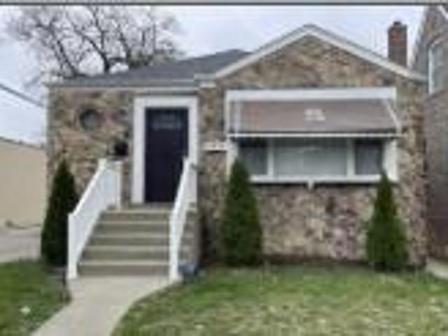 S Woodlawn Ave