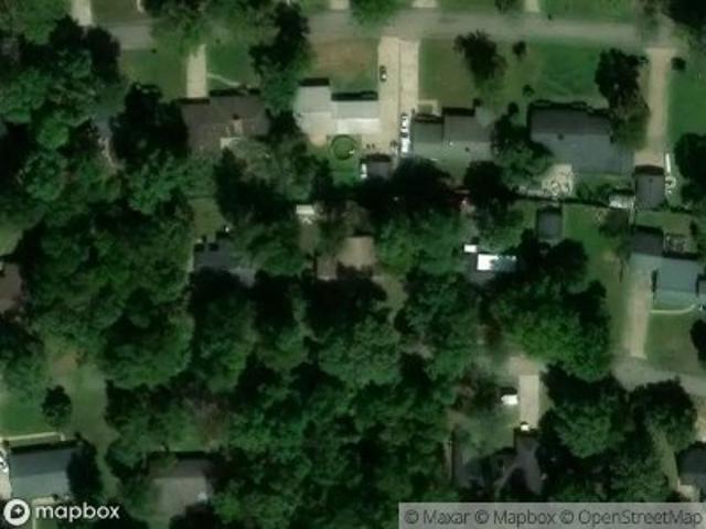 S Woodlawn Dr