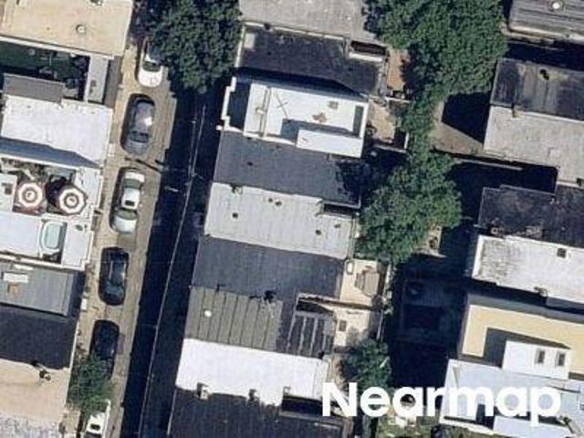 S Woodstock St