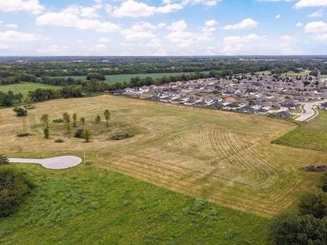 S Zary Ln, Springfield, MO 65802