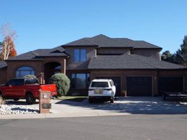 S 15th Ave