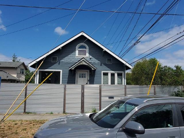 S 16th St