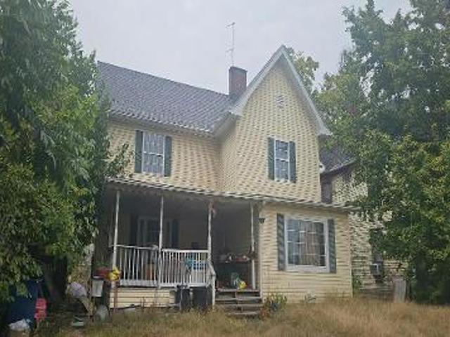 S 17th St
