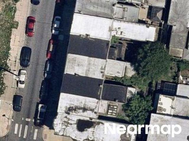S 17th St