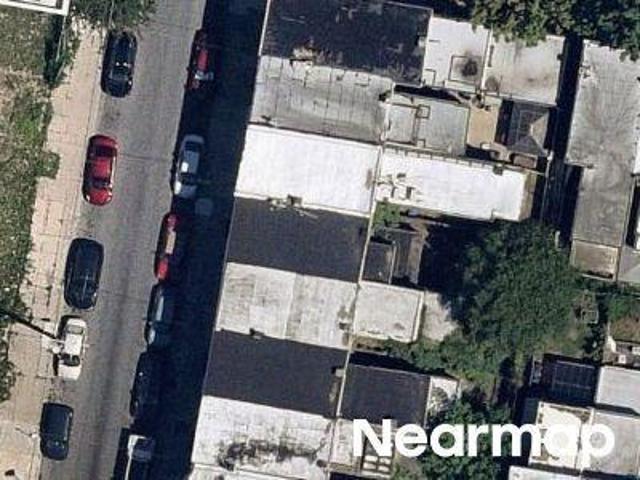S 17th St