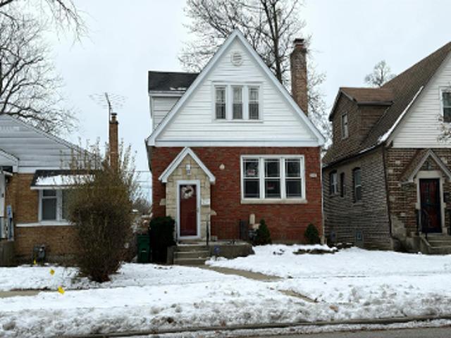 S 18th Ave