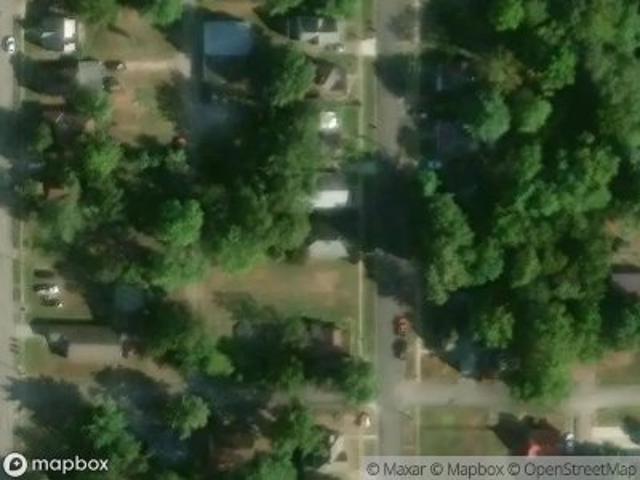 S 18th St