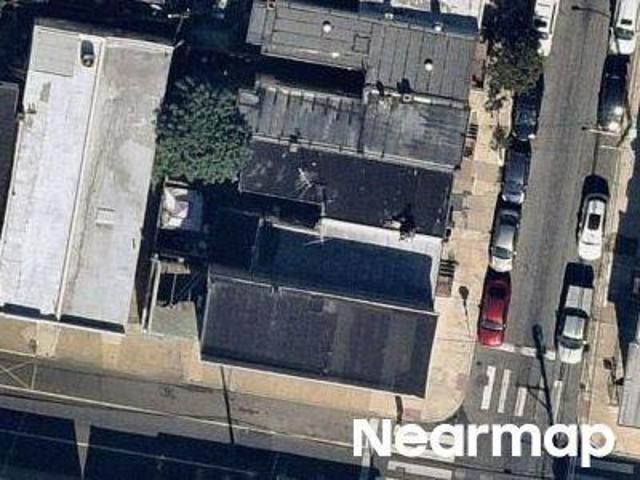 S 19th St