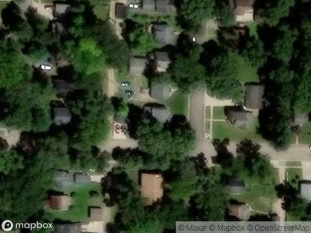 S 10th St