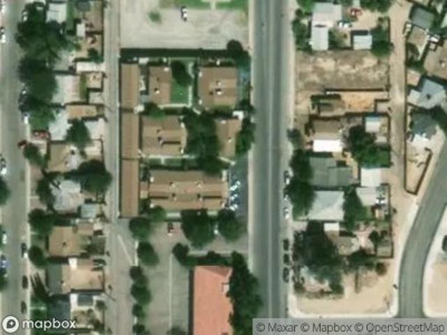 S 10th St