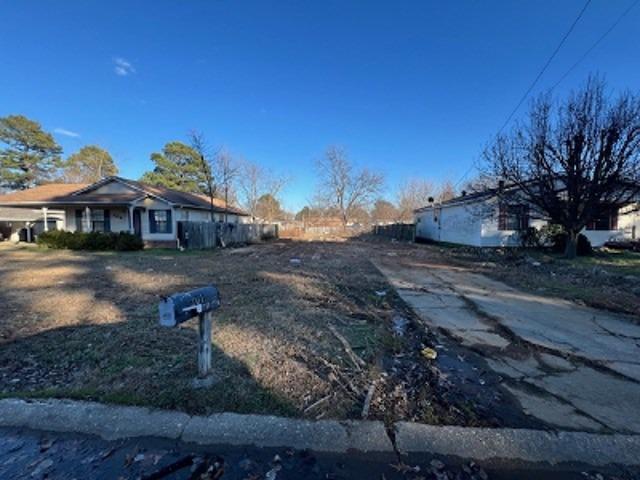 S 12th Ave