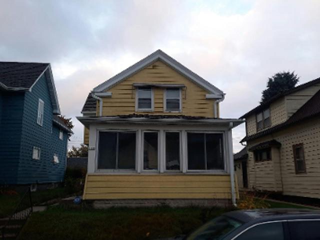 S 13th St