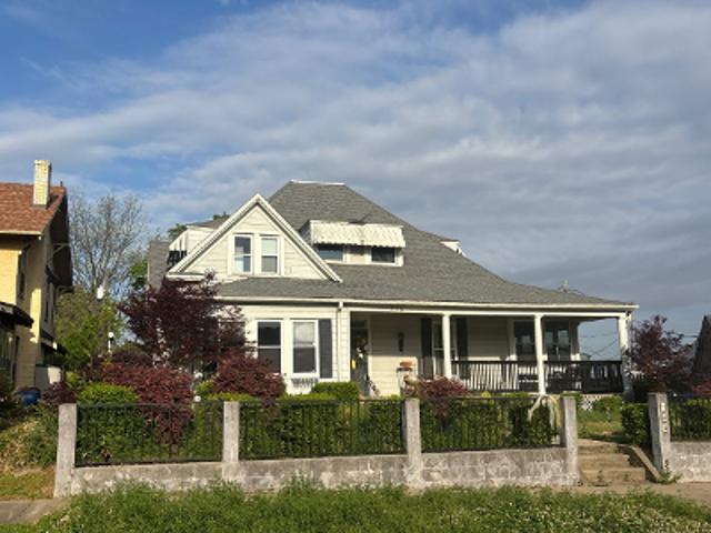 S 25th St