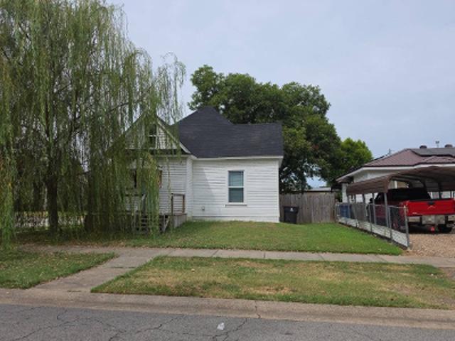 S 22nd St