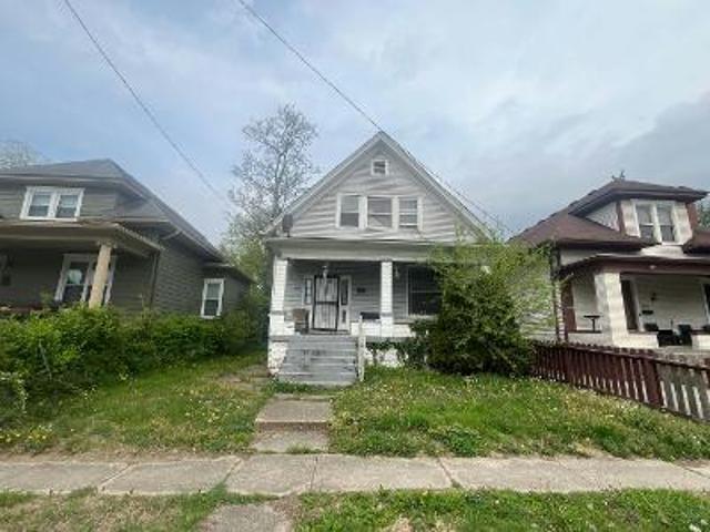 S 36th St