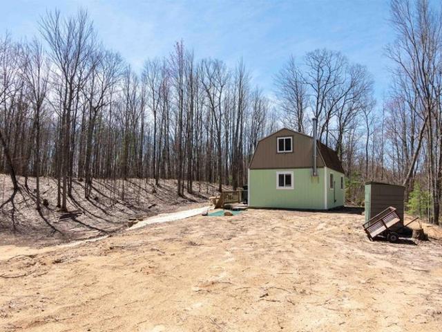 S 47 3/4 Rd, Cadillac, MI 49601