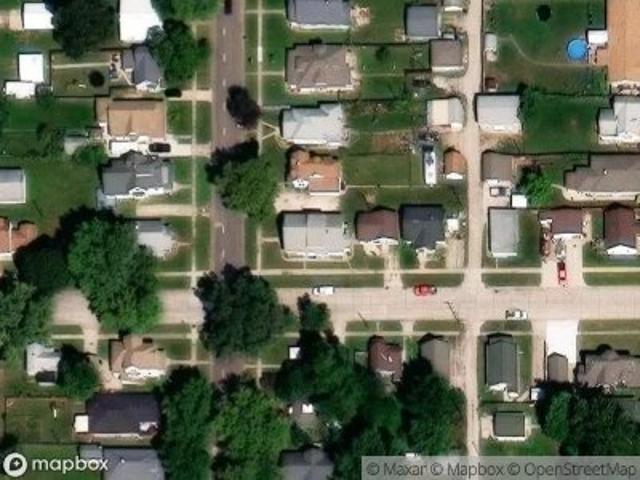 S 4th St