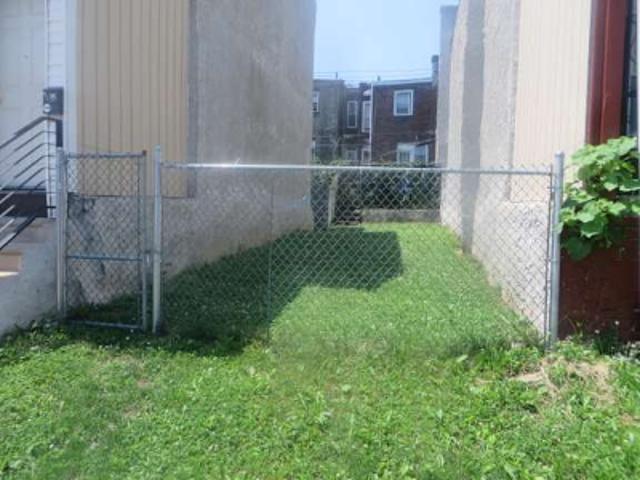 S 54th St