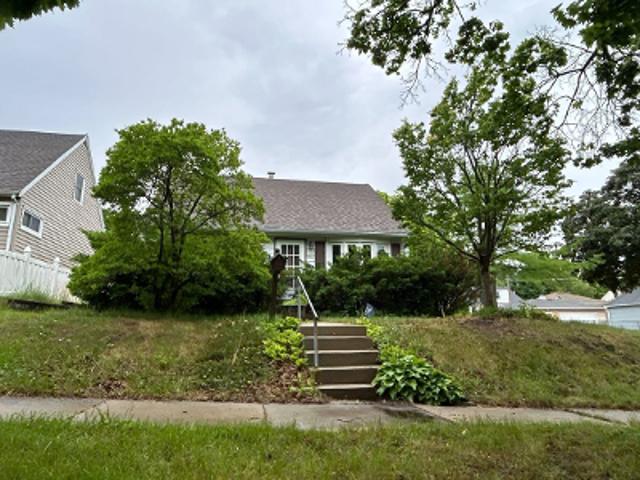 S 65th St