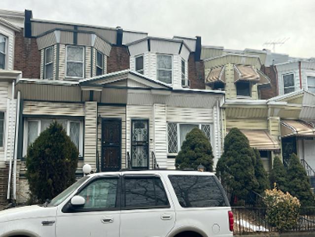 S 61st St