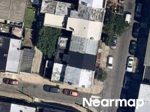 S 6th St