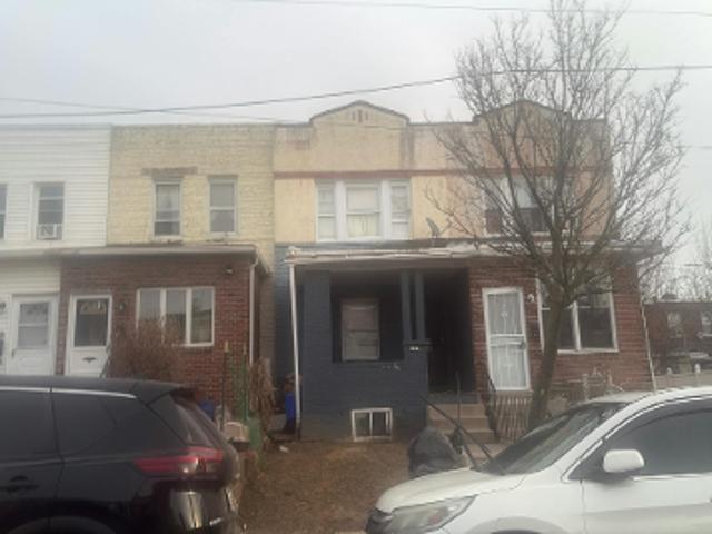 S 73rd St