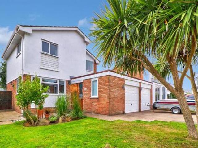 Scott Avenue, Appledore, 3 Bedroom Detached