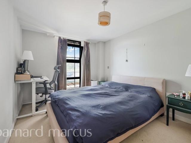 Scott Avenue, Putney, London