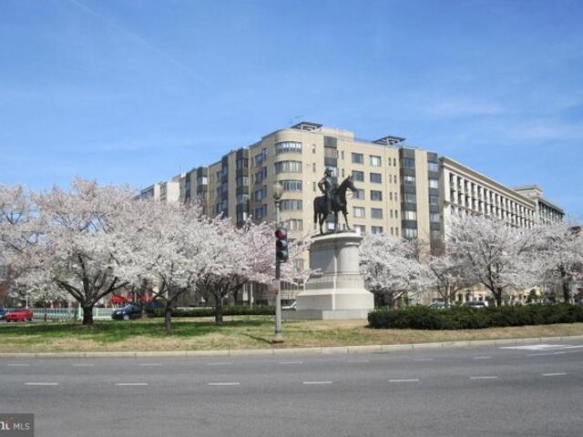 Scott Cir Nw Unit,washington, Condo For Sale