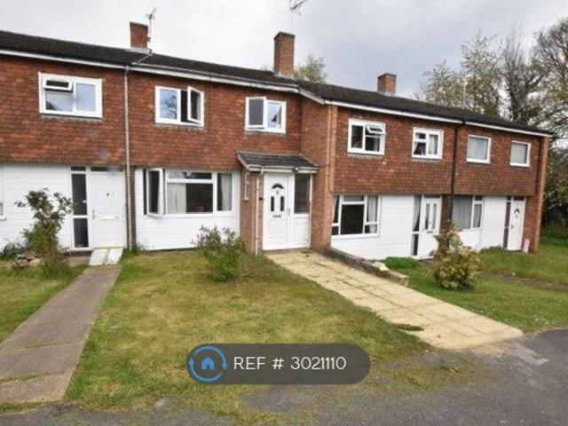Scott Close, Reading RG4, 3 bed terraced house to rent, £1,750 pcm | PrimeLocation