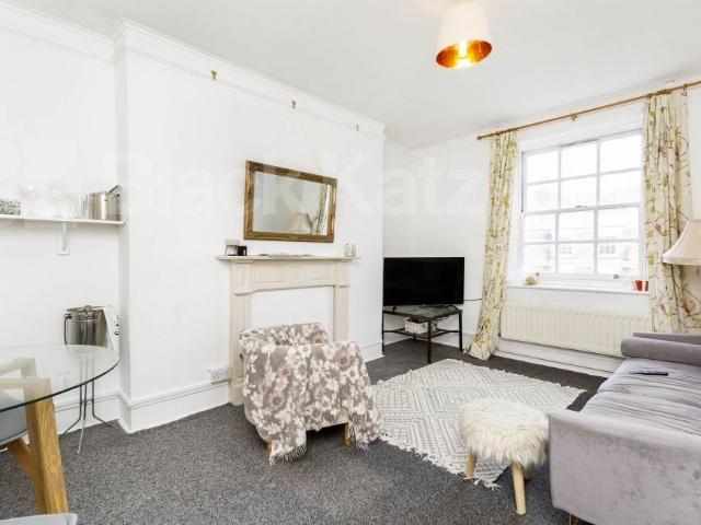 Scott Ellis Gardens, St Johns Wood NW8, 2 bed flat to rent, £2,578 pcm | PrimeLocation