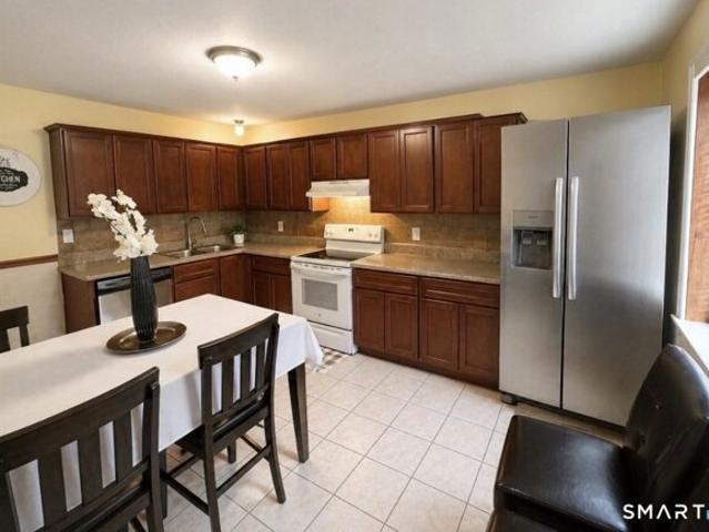 Scott Rd Apt,waterbury, Home For Sale