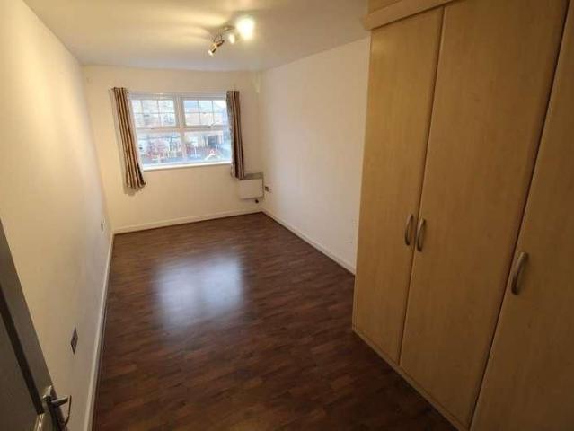 Scott Road, Edgware, HA8
