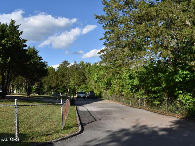 Scott St, Harrogate, TN 37752