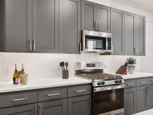 Scottsdale Grand 1 Bedroom Apartment for Rent at 15501 N Dial Blvd, Scottsdale, AZ 85260
