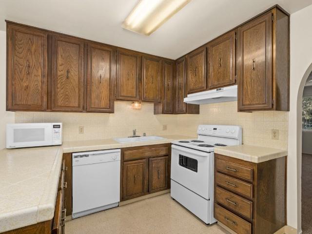 Scottsmen Apartments 1 Bedroom Apartment for Rent at 2777 Willow Ave, Clovis, CA 93612