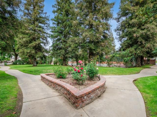 Scottsmen Apartments 2 Bedroom Apartment for Rent at 2777 Willow Ave, Clovis, CA 93612