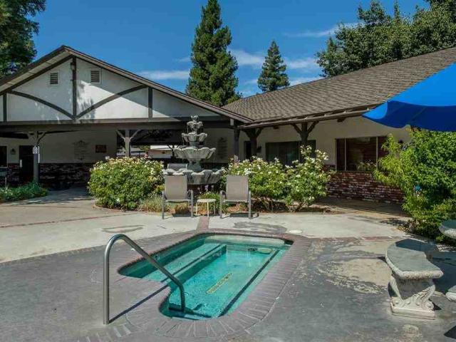 Scottsmen Too Apartments 2 Bedroom Apartment for Rent at 55 W Bullard Ave, Clovis, CA 93612