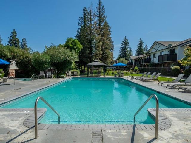 Scottsmen Too Apartments 2 Bedroom Apartment for Rent at 55 W Bullard Ave, Clovis, CA 93612