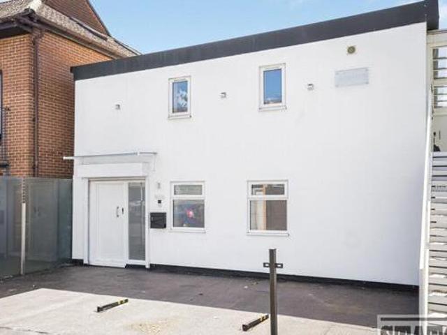 Scout Way, Mill Hill, 1 Bedroom Apartment