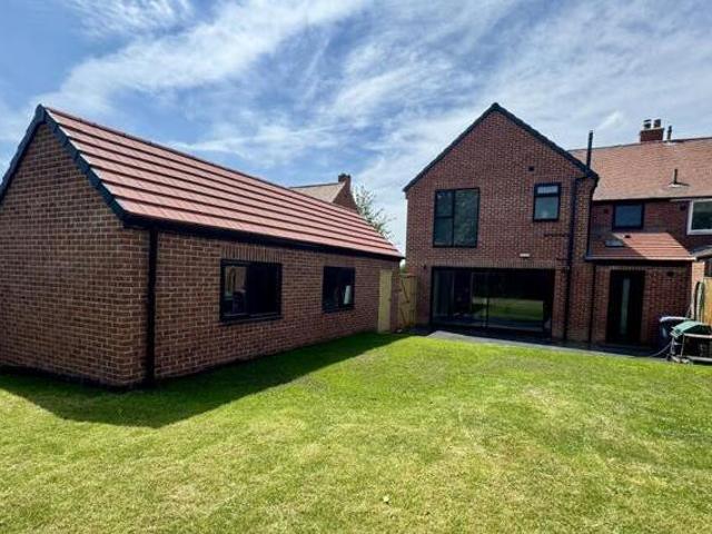 Scorcher Hills Lane,burghwallis, 3 Bedroom Semi detached