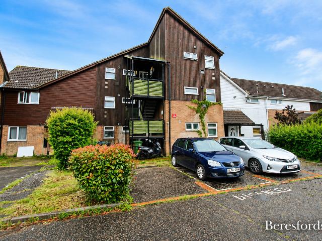 Scaldhurst, Pitsea SS13, Studio to rent, £950 pcm | PrimeLocation