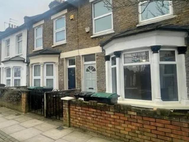 Scales Road, Tottenham Hale, London, N17 9EZ, United Kingdom | 3 bed townhouse for rent #140398420 | Rentberry