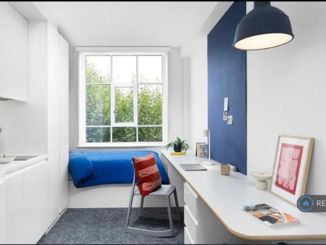 Scape Bloomsbury, London, WC1H Studio to rent £2,285 pcm £527 pw