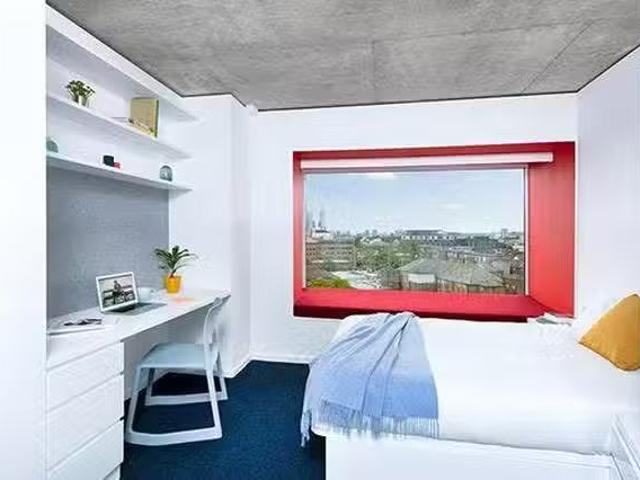 Scape Mile End Standard En Suite