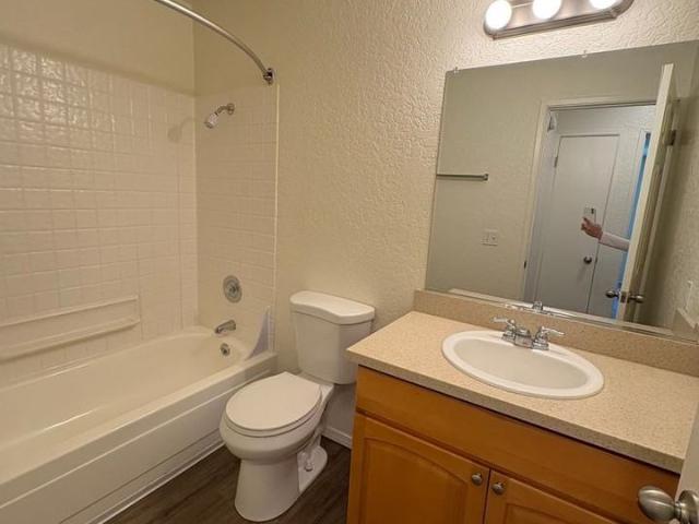 Scarborough Townhomes 2 Bedroom Apartment for Rent at 8255 149th Way Ne, Redmond, WA 98052 Willow Rose Hill