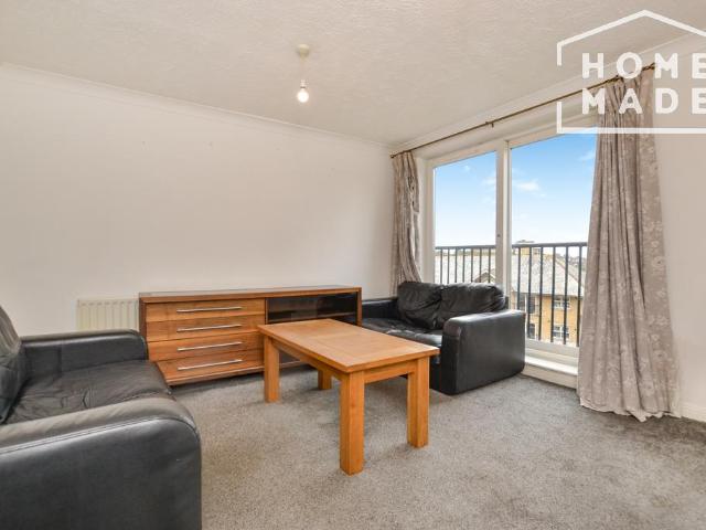 Scarbrook Road, CR0 2 bed flat to rent £1,600 pcm £369 pw