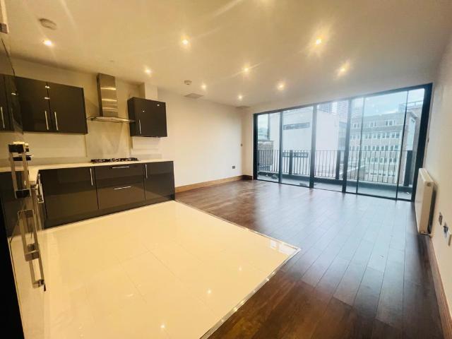 Scarbrook Road, Croydon, CR0 2 bed apartment to rent £1,800 pcm £415 pw