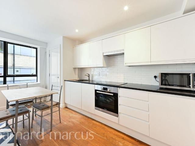 Scarbrook Road, Croydon CR0, 2 bed flat to rent, £1,500 pcm | PrimeLocation